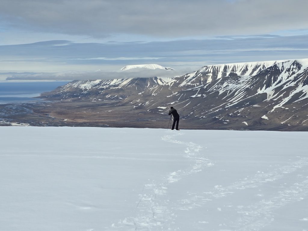 Whispering Glaciers - Andre Nascimento